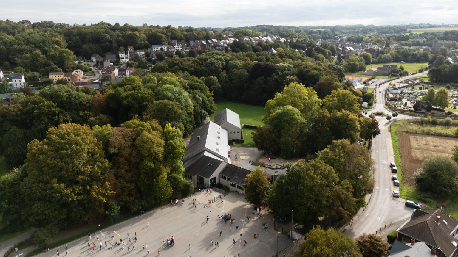 Home - Institut Notre-Dame des Hayeffes